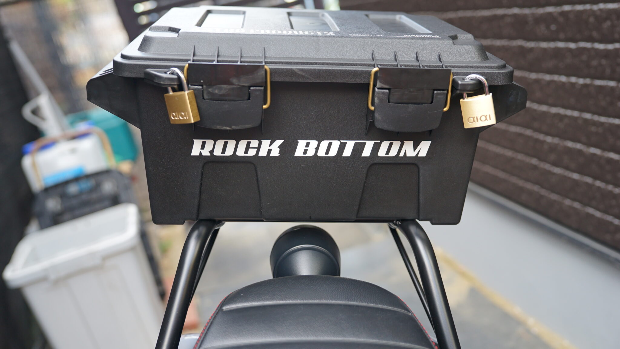 あきれた！馬鹿さ加減には・・・ | ROCK BOTTOM7